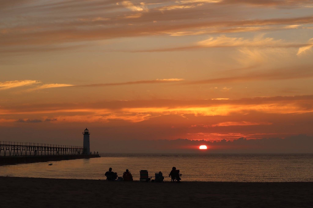 5th Avenue Beach - Manistee County Tourism - Manistee, Michigan